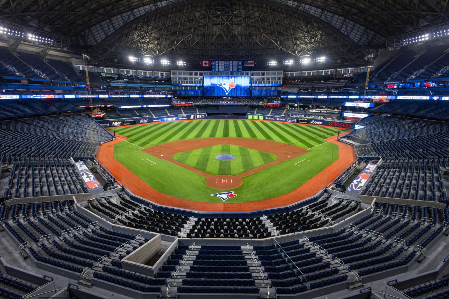Rogers Centre Introduces Ballpark Tours - Toronto Downtown West BIA ...