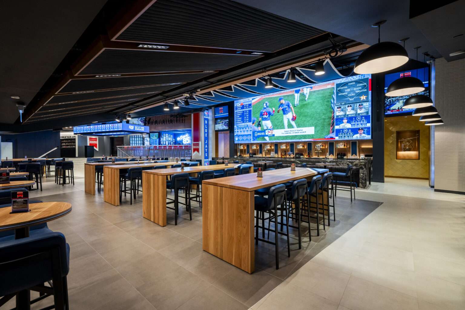 Rogers Centre Introduces Ballpark Tours - Toronto Downtown West BIA ...